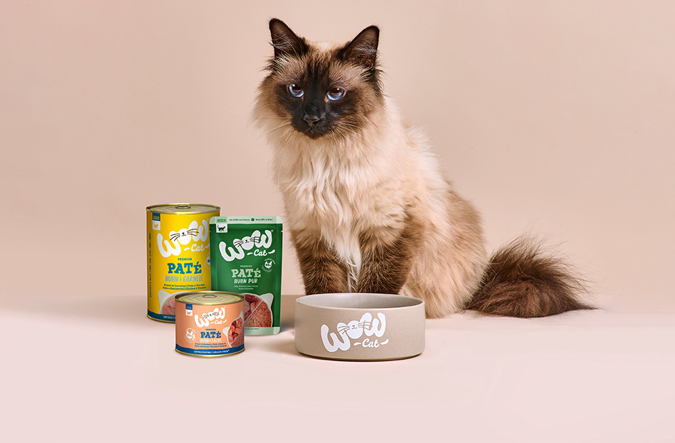 Premium cat food: Extra meat, high-quality proteins, grain-free | Shop now